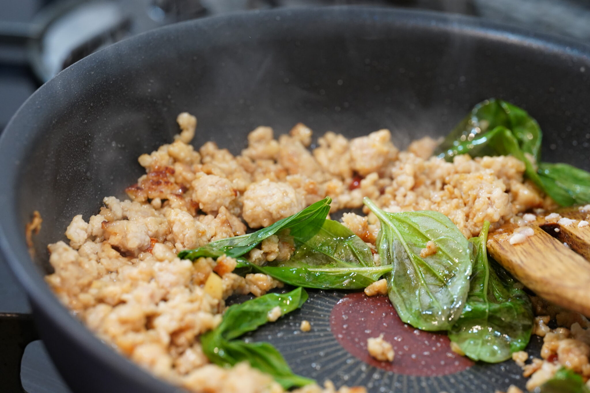 Simple Thai Gapao Rice Recipe – One Pan, No Onion Needed! | Recipe ...