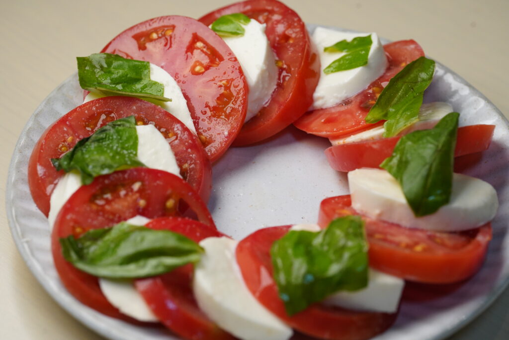Easy & Elegant Caprese Salad | Recipe Website – WAGA RECIPES